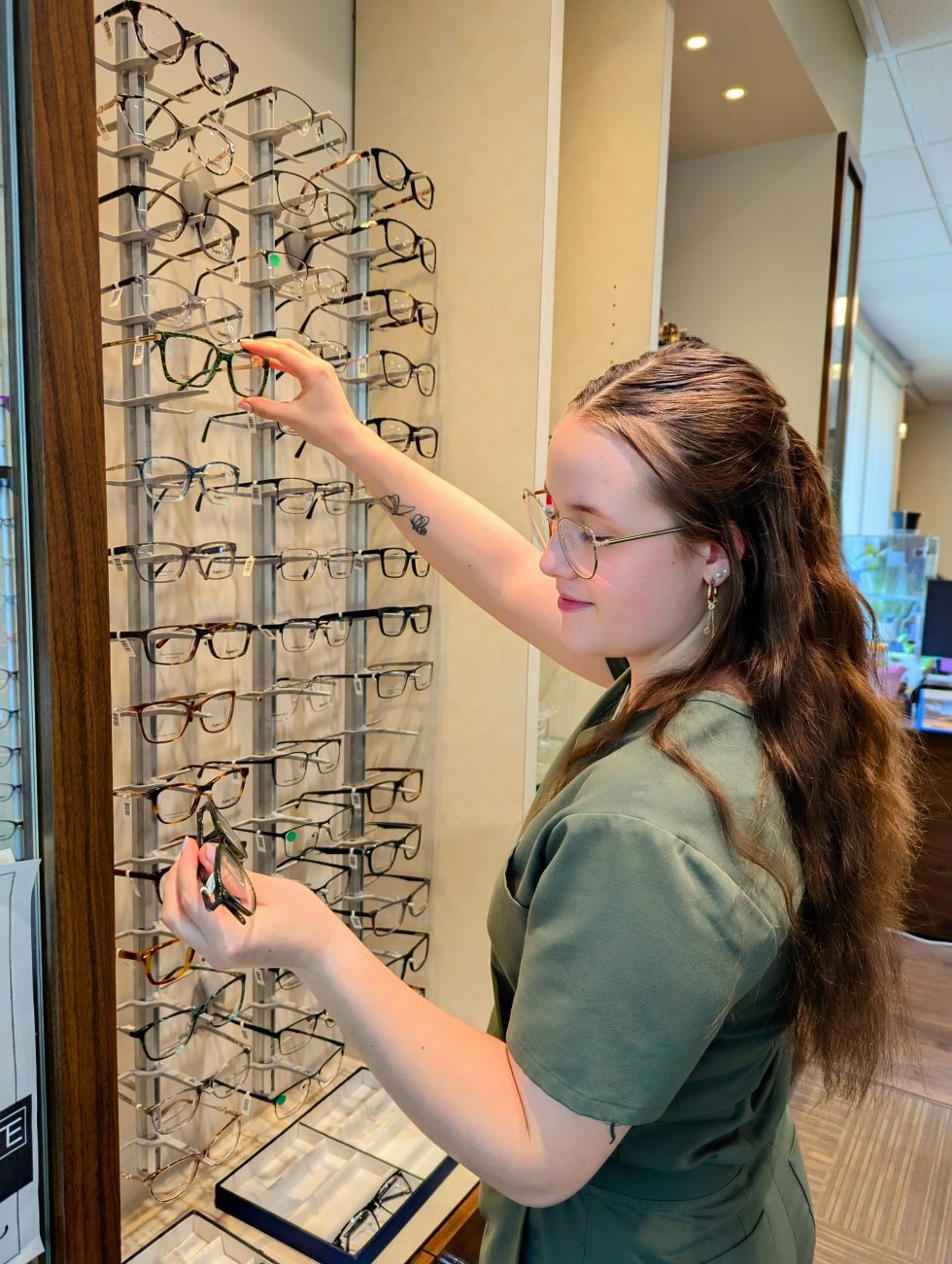 Contact Vista Eye Care - Saanich / Victoria Doctors of Optometry